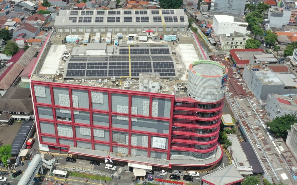 Jadi Mall Ke-3, Plaza Kenari Mas Pakai PLTS Atap • Petrominer